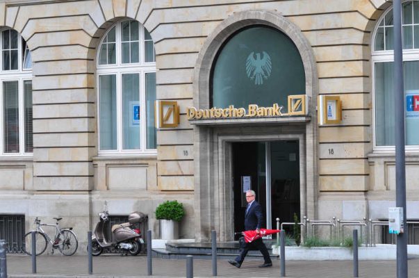 Deutsche Bank recrute des cadres supérieurs pour améliorer le ...